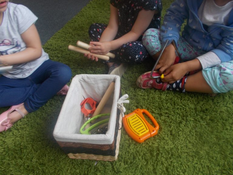 5 Ways To Use Musical Instruments In Your Setting